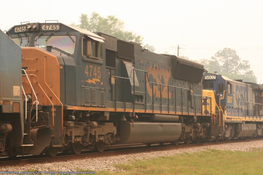 CSX 4745